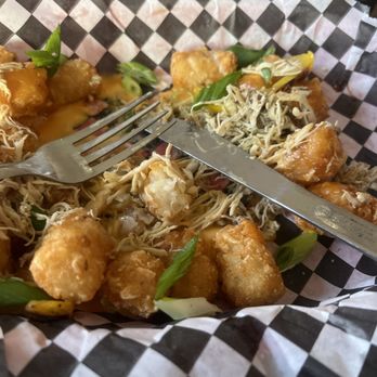 PIGNIC PUB & PATIO - Updated December 2024 - 668 Photos & 263 Reviews ...