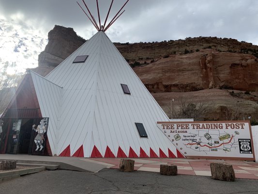 TEEPEE TRADING POST - Updated October 2025 - 14 Photos - I-40 Exit 359 ...