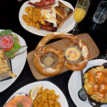 FADO IRISH PUB - Updated December 2025 - 212 Photos & 526 Reviews ...