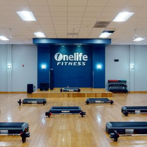 VIDA FITNESS - RESTON - Updated May 2025 - 21 Photos - 1800 Reston Row ...