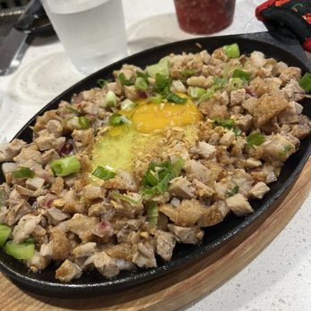 TAMBAYAN FILIPINO FOOD - Updated July 2024 - 45 Photos & 16 Reviews ...