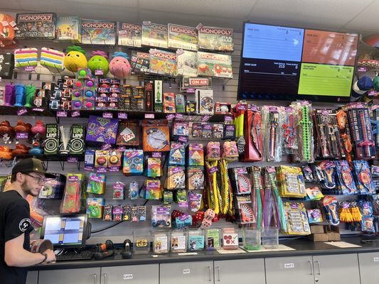 NICKELMANIA - Updated September 2025 - 27 Photos & 27 Reviews - 3245 W ...