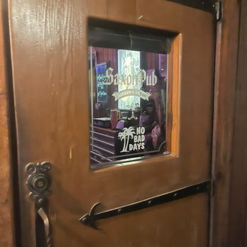 THE SAXON PUB - Updated January 2026 - 194 Photos & 223 Reviews - 1320 ...