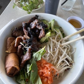 SLANTED RICE VIETNAMESE BISTRO - 530 Photos & 504 Reviews - 6149 N ...