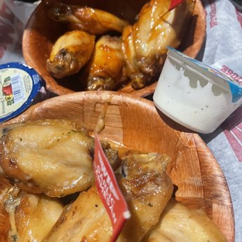 WINGHOUSE BAR & GRILL - TAMPA STADIUM - Updated December 2024 - 332 ...