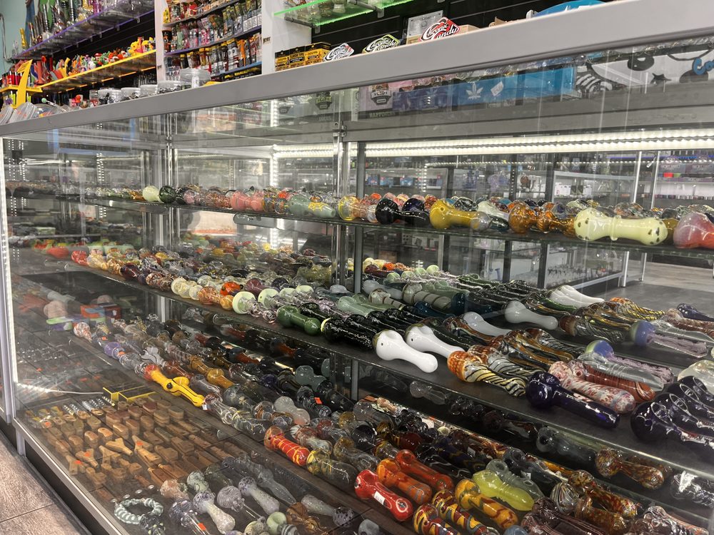 IPUFF SMOKE AND VAPE - Updated January 2026 - 2290 S Kings Hwy, Myrtle ...