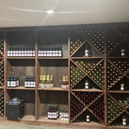 RED FOX WINERY AND LOUNGE - Updated September 2025 - 34 Photos & 21 ...