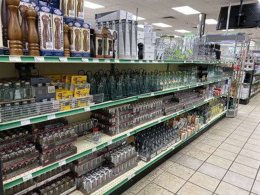 WIN DEPOT RESTAURANT EQUIPMENT CENTER - 567 Photos & 21 Reviews - 42-38 ...