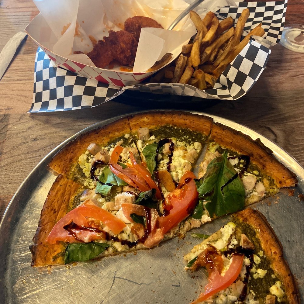Top 10 Best Pizza near Lindale, TX - Last Updated August 2021 - Yelp