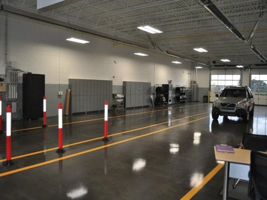 PARAMOUNT VOLKSWAGEN - Updated January 2026 - 16 Photos & 14 Reviews ...