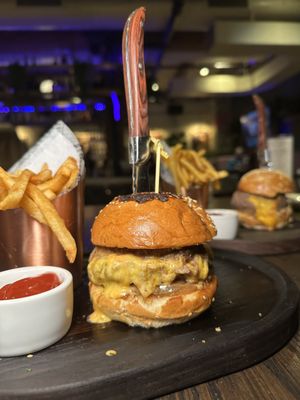 HUBBARD INN - Updated December 2025 - 578 Photos & 301 Reviews - 110 W ...