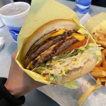 OMEGA BURGERS LAKEWOOD - Updated December 2025 - 212 Photos & 376 ...