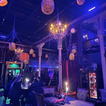 RAVEN’S MANOR - Updated May 2025 - 1337 Photos & 405 Reviews - 235 SW ...