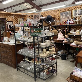 FLEA LAND - Updated October 2025 - 48 Photos & 16 Reviews - 1100 Three ...