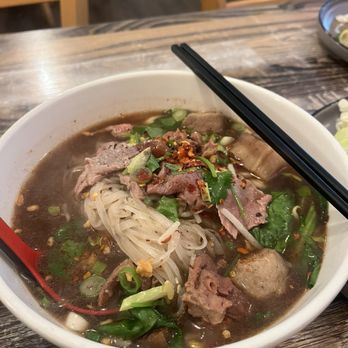 CHEF G ON 4TH THAI STREET FOOD - Updated October 2024 - 1015 Photos ...