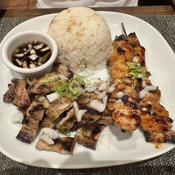 GRILL 21 - Updated May 2024 - 845 Photos & 597 Reviews - 346 E 21st St ...