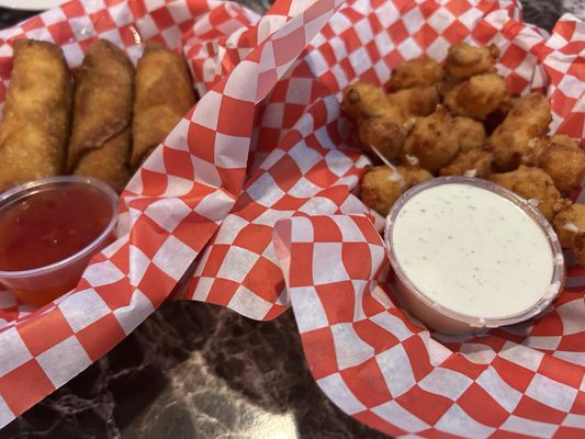 CAL’S CORNER - Updated October 2025 - 382 State Hwy 13, Nekoosa ...