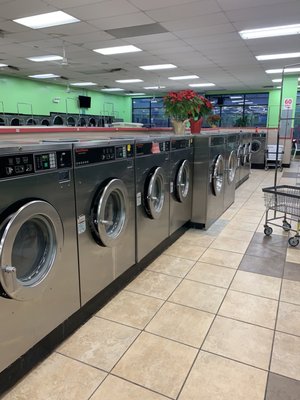 BIG COIN LAUNDRY - Updated August 2025 - 18 Photos & 39 Reviews - 4718 ...