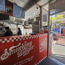 SMACKING BURGER - Updated July 2025 - 170 Photos & 70 Reviews - 51-63 ...