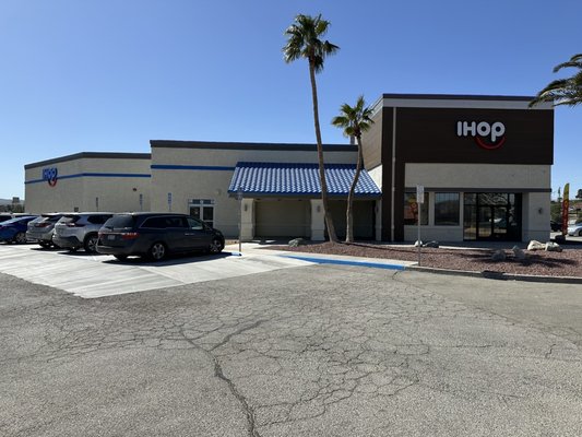 IHOP - Updated September 2024 - 25 Photos - 1523 E Main St, Barstow ...