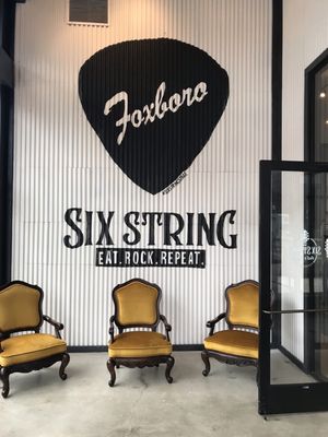 SIX STRING GRILL & STAGE - 140 Photos & 130 Reviews - 275 Patriot Pl ...