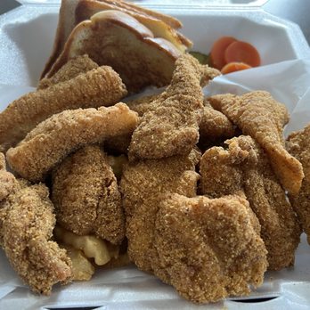 RONNIE’S CATFISH & MORE - Updated December 2025 - 31 Photos & 65 ...