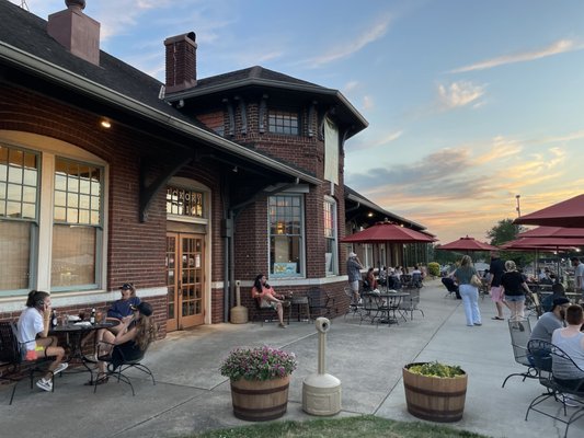 OLDE HICKORY STATION - 286 Photos & 268 Reviews - 232 Government Ave SW ...