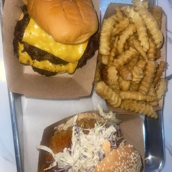 PAPI SMASH’D BURGER - Updated December 2024 - 286 Photos & 150 Reviews ...