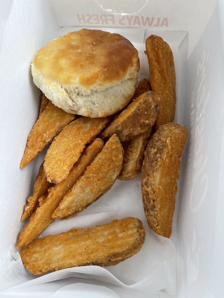 CHESTER’S CHICKEN - Updated April 2024 - 14 Photos - 4031 Fleet St ...