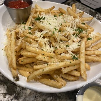 TAVERN AT THE ST CLAIR - Updated April 2025 - 80 Photos & 69 Reviews - 2413 Dr John Haynes Dr ...