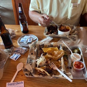 SELWYN AVENUE PUB - 67 Photos & 145 Reviews - 2801 Selwyn Ave ...
