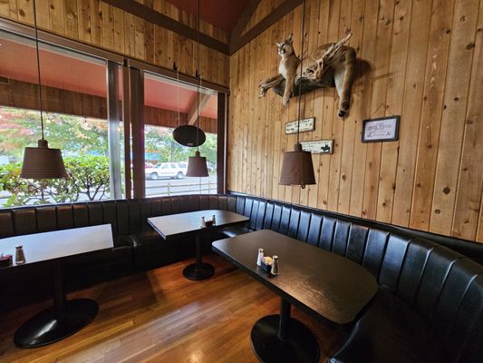 HOLE IN THE WALL BBQ - Updated April 2026 - 129 Photos & 170 Reviews ...