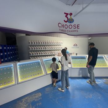 SLOOMOO INSTITUTE - CHICAGO - Updated November 2025 - 185 Photos & 72 ...