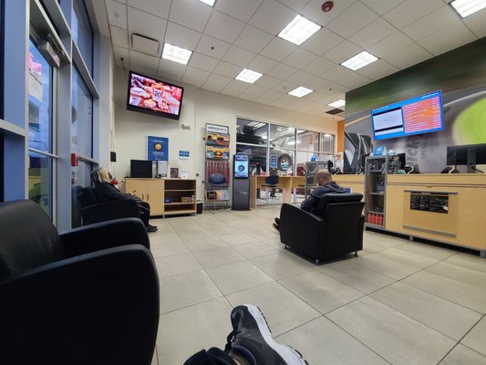 NAPLETON FORD OF OAK LAWN - Updated September 2024 - 48 Photos & 225 ...