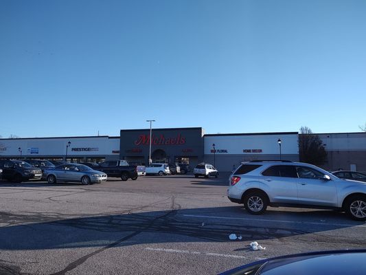 MICHAELS - Updated July 2025 - 44 Photos & 31 Reviews - 5151 E 82nd St ...