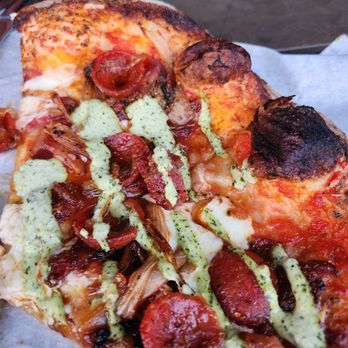 THE HALL’S PIZZA KITCHEN - Updated May 2024 - 774 Photos & 615 Reviews ...