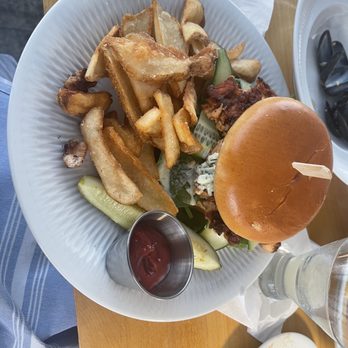 PIER 52 - Updated June 2025 - 181 Photos & 84 Reviews - 52 Ferry St ...