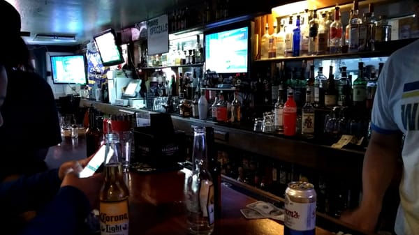 THE LARIAT TAVERN - Updated May 2025 - 54 Photos & 107 Reviews - 1428 ...