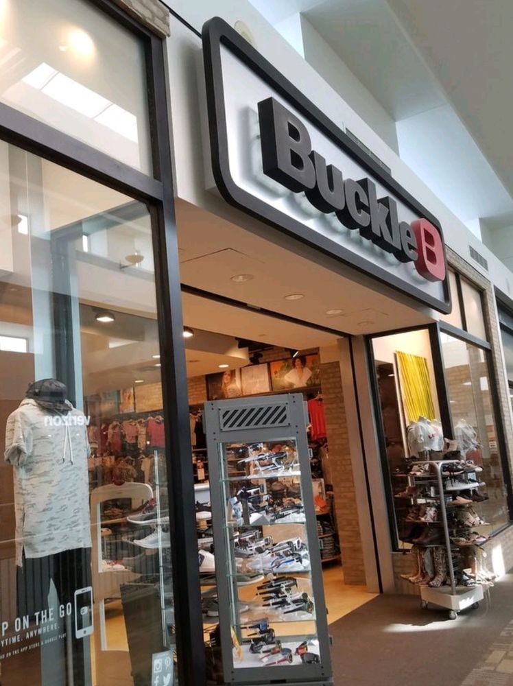 BUCKLE - Updated February 2025 - 17 Reviews - 11200 Lakeline Mall Dr ...