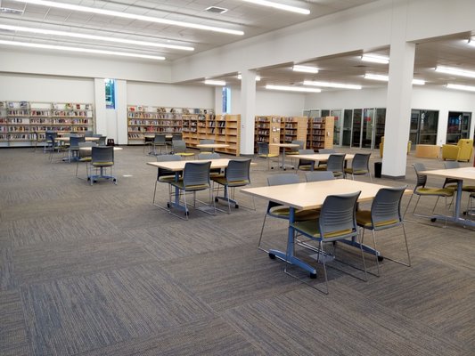 MERIDEN PUBLIC LIBRARY - Updated December 2025 - 45 Photos - 105 Miller ...