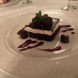 CHEZ NOUS - Updated July 2025 - 283 Photos & 233 Reviews - 217 S Ave G ...