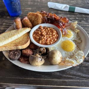 HIBERNIAN RESTAURANT & PUB - 324 Photos & 319 Reviews - 311 Glenwood ...