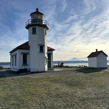 POINT ROBINSON PARK - Updated October 2025 - 213 Photos & 50 Reviews ...