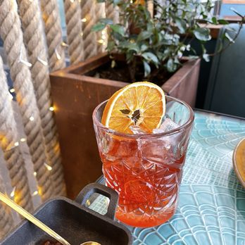 MODÍ - Updated July 2025 - 238 Photos & 121 Reviews - 88 Natoma St, San ...