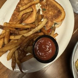 TOAST NEW AMERICAN GASTROPUB - WINTERFIELD PLACE - Updated September ...