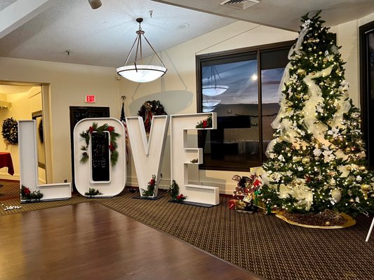 HIDDEN VALLEY COUNTRY CLUB - Updated December 2025 - 60 Photos & 21 ...