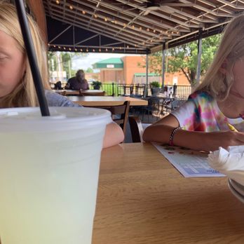 RED OAK PUB AND RESTAURANT - Updated January 2026 - 133 Photos & 208 ...