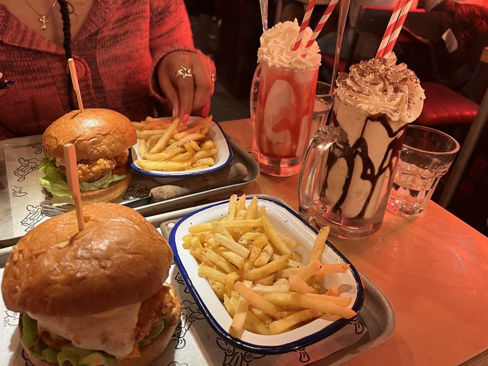 BOOZY COW - Updated July 2025 - 73 Photos & 51 Reviews - 17 Frederick ...