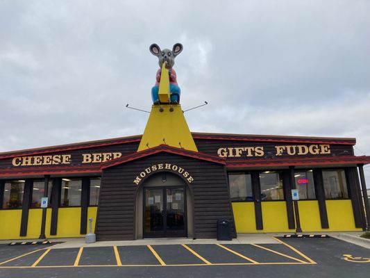 MOUSEHOUSE CHEESEHAUS - Updated December 2025 - 138 Photos & 114 ...