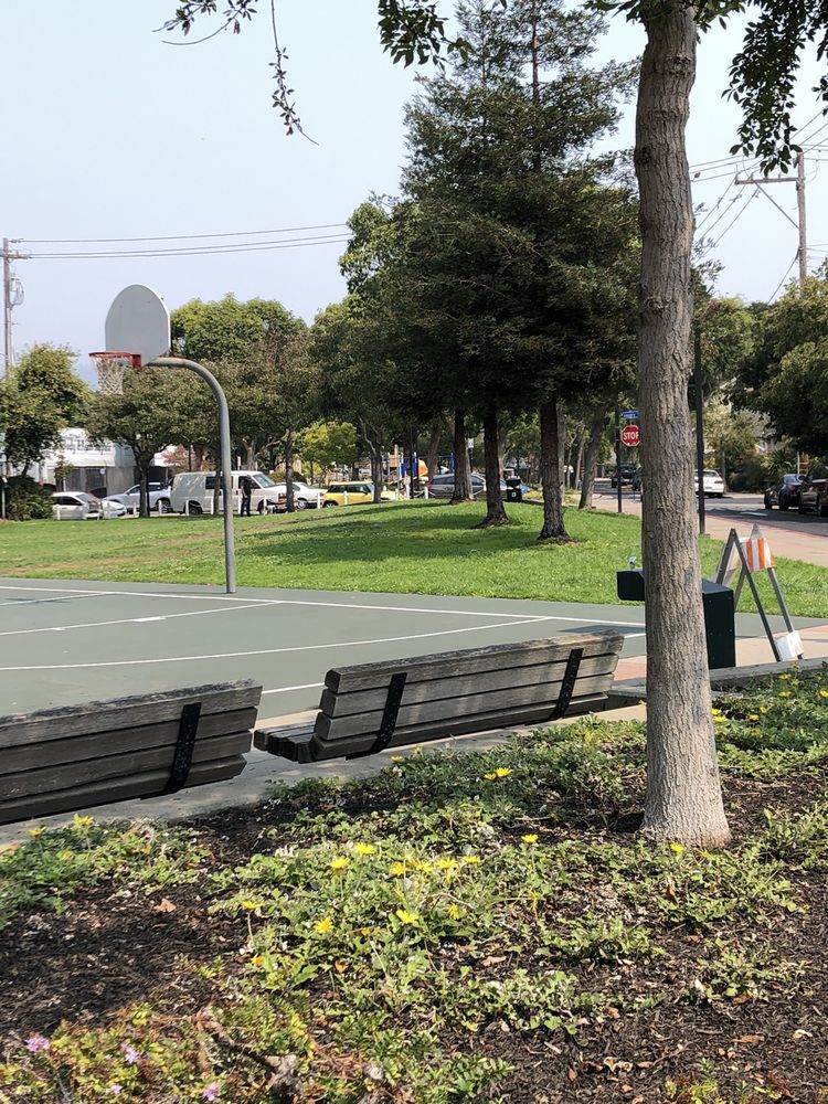 STANFORD PARK - Updated August 2024 - 5700-5798 Doyle St, Emeryville ...